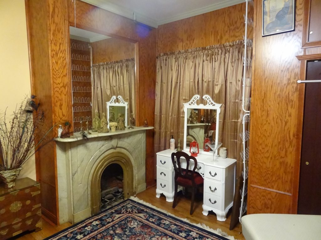 Two Rooms for Rent - Fairplay TV